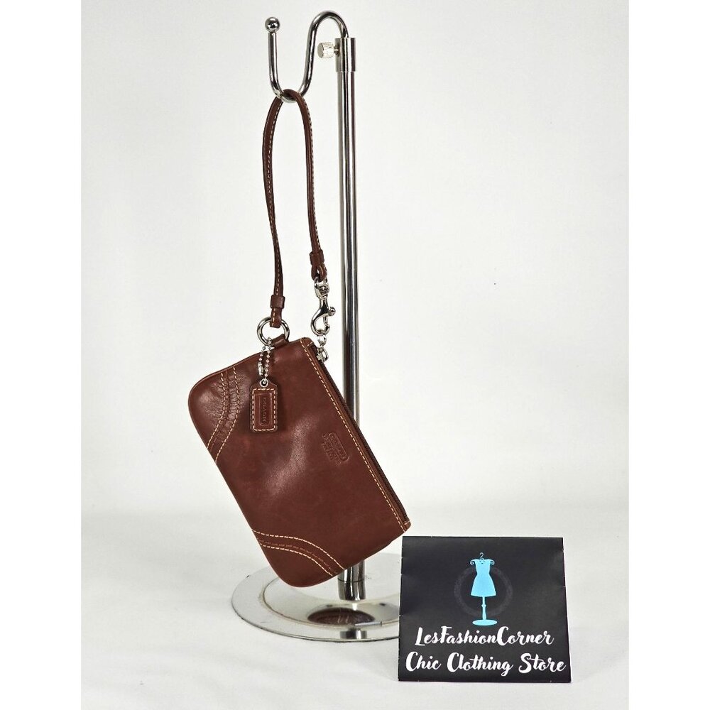Coach Women's Dark Brown Leather Corner Zipper Wristl… - Gem
